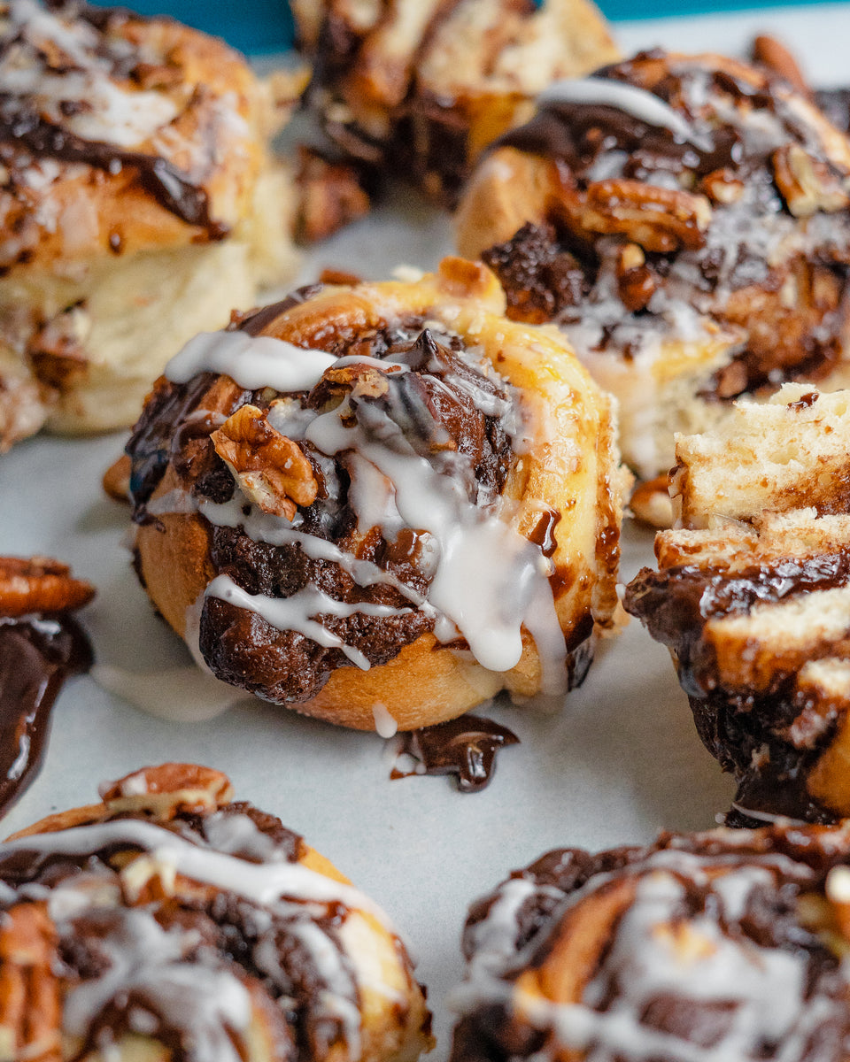 Gooey Cinnamon Rolls – Gooey Snacks